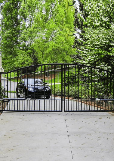 Benefits of Automated Driveway Gates: Security & Convenience